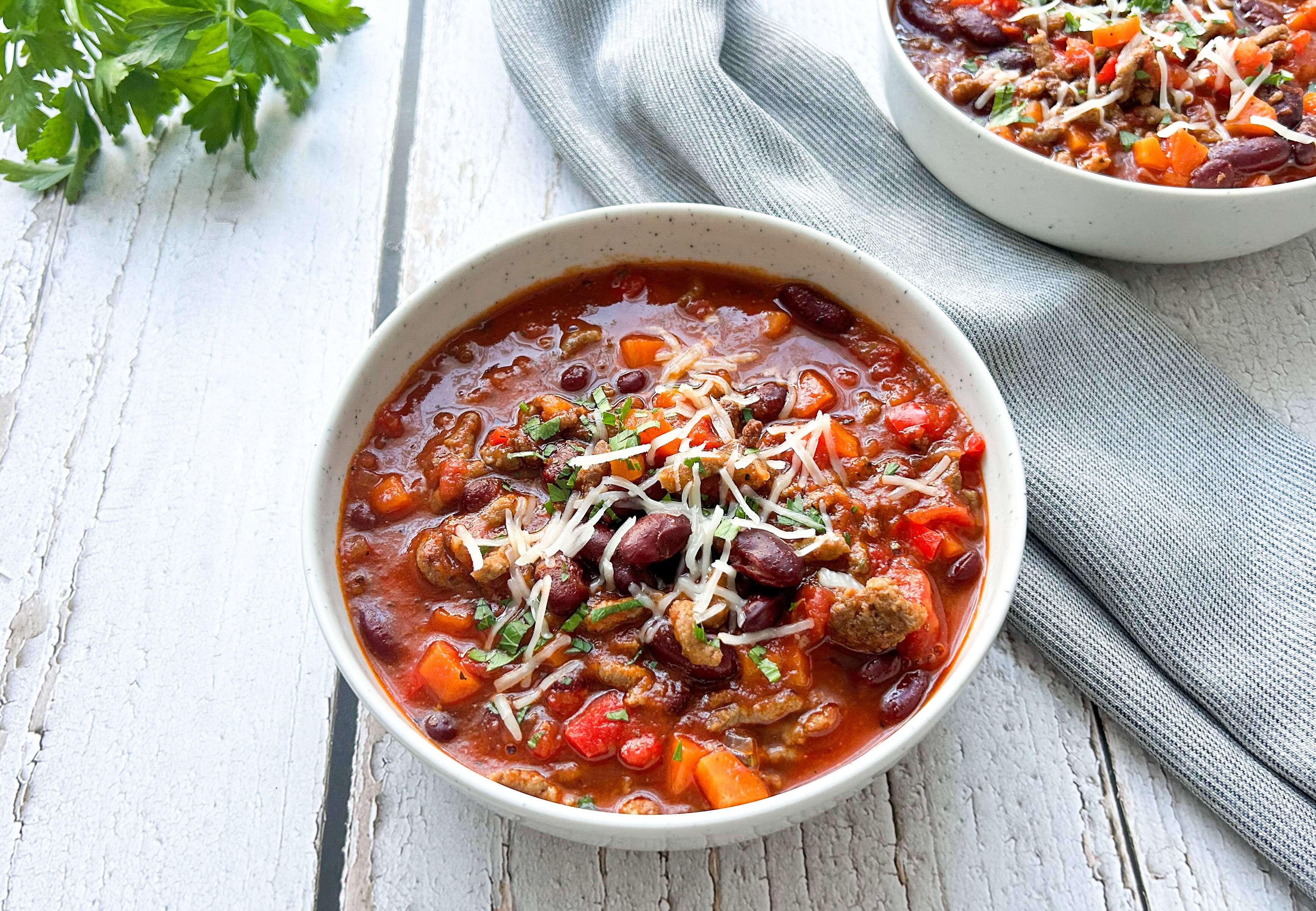 Charčio sriuba su kiaulienos faršu ir pupelėmis